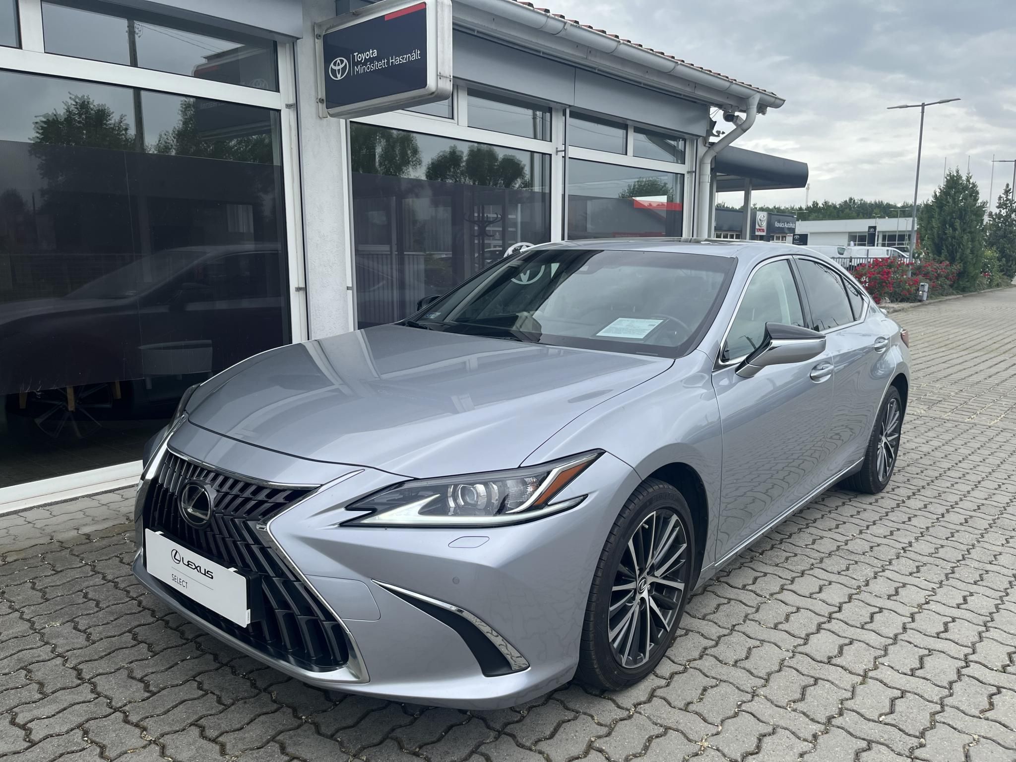 Autó ajánlat Lexus ES 2.5 Hibrid 2023 15 590 000 Ft bruttó Lexus Monor